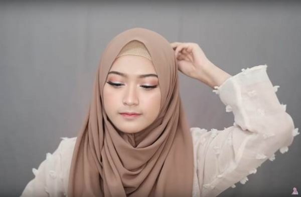 4 Style Tutorial Hijab Pashmina Simple