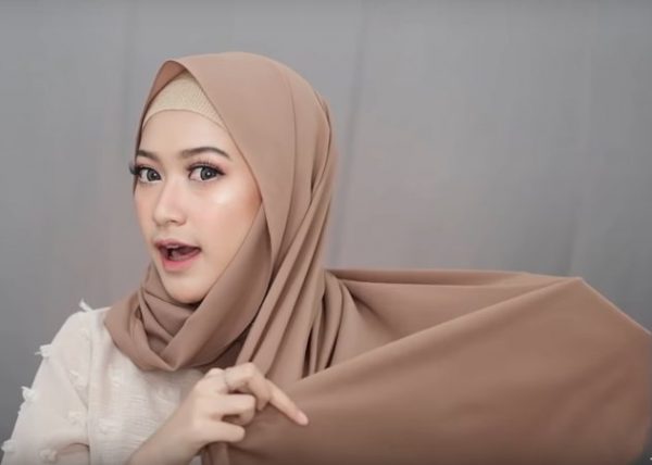 4 Style Tutorial Hijab Pashmina Simple